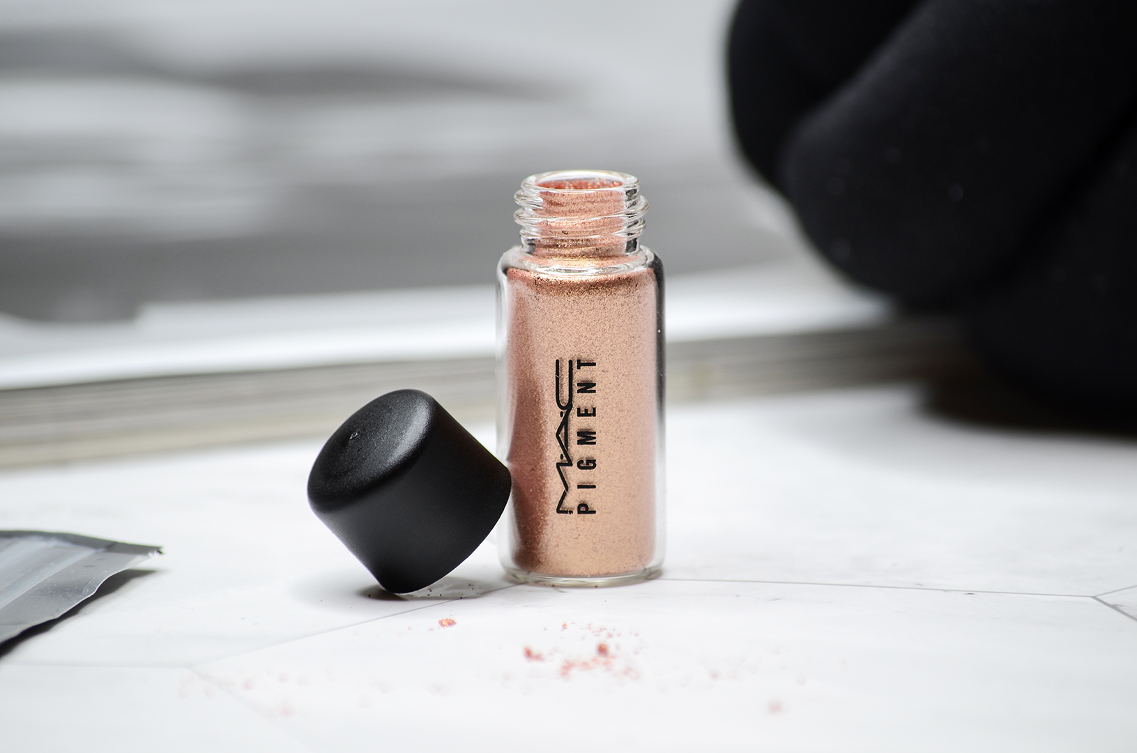 MAC Melon pigment - Beauty Bang Theory