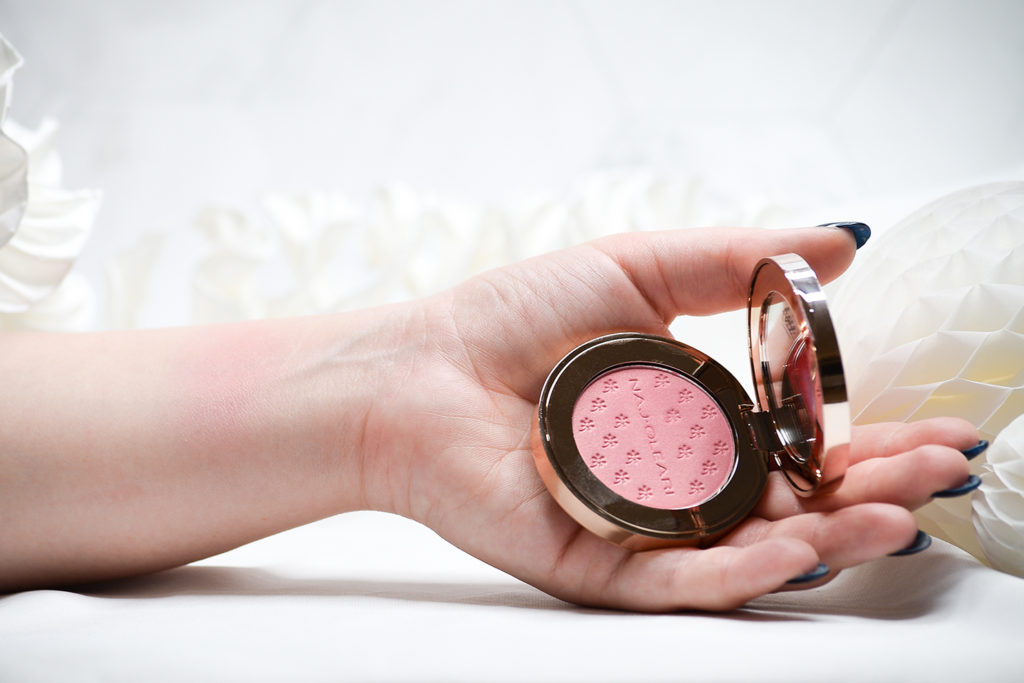 Naj Oleari Lovely Cheek rumenilo - Beauty Bang Theory